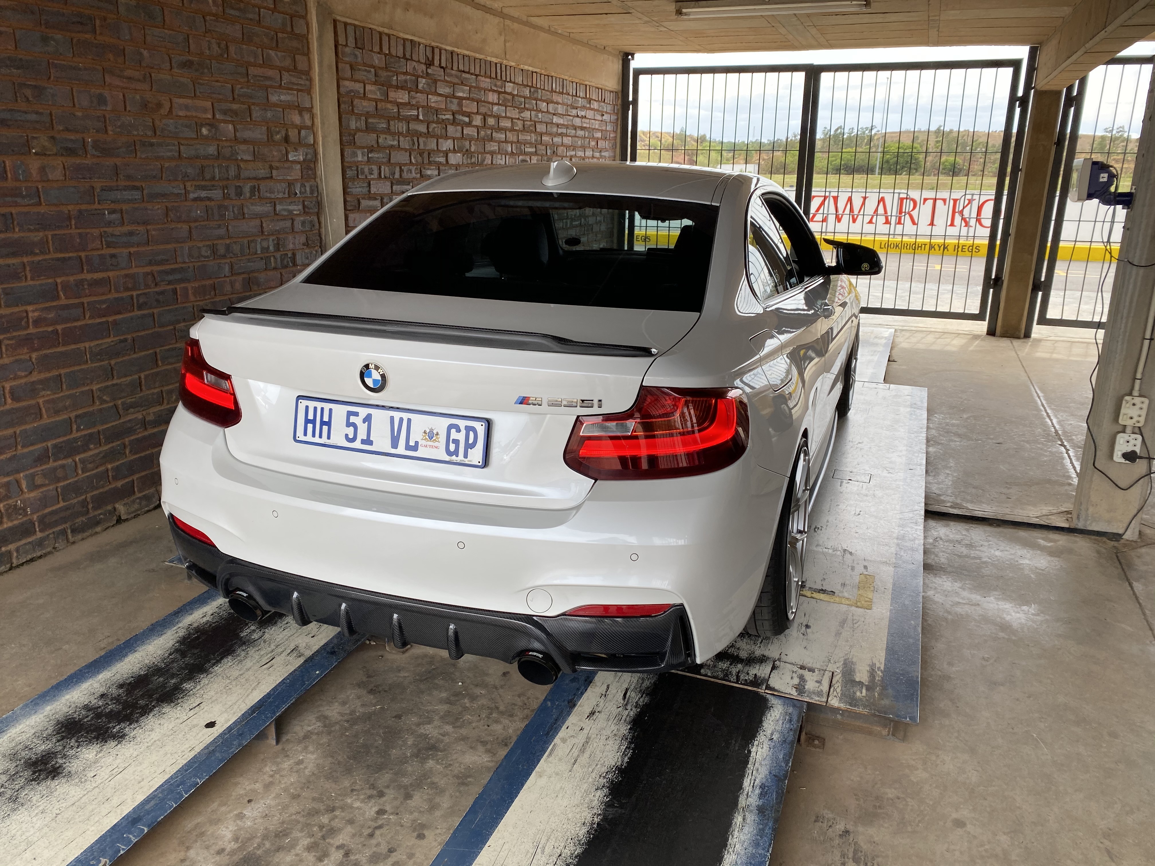 M235I Race car build | BMWFanatics