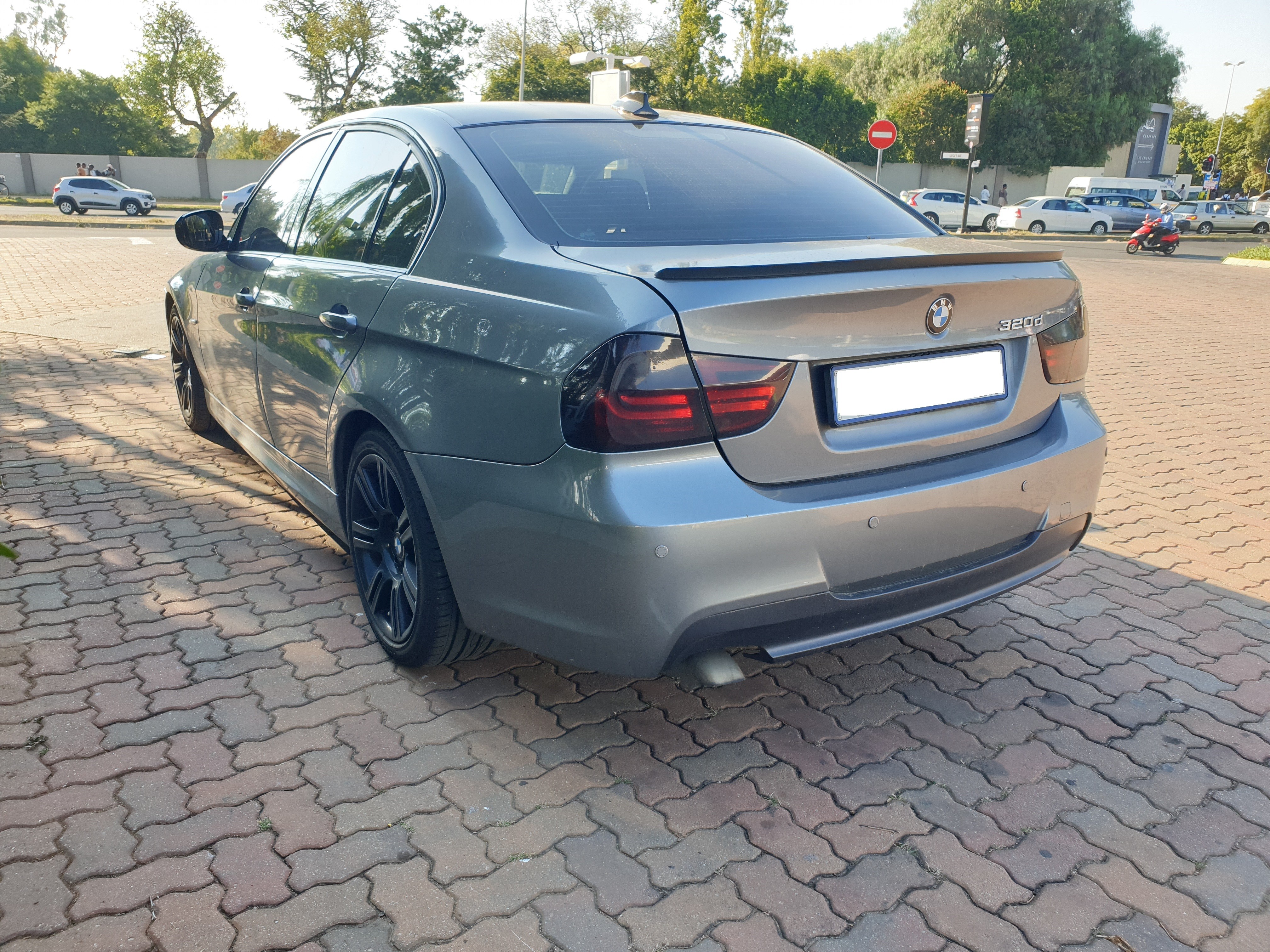 12' Space Gray E90 320d M-Sport | BMWFanatics