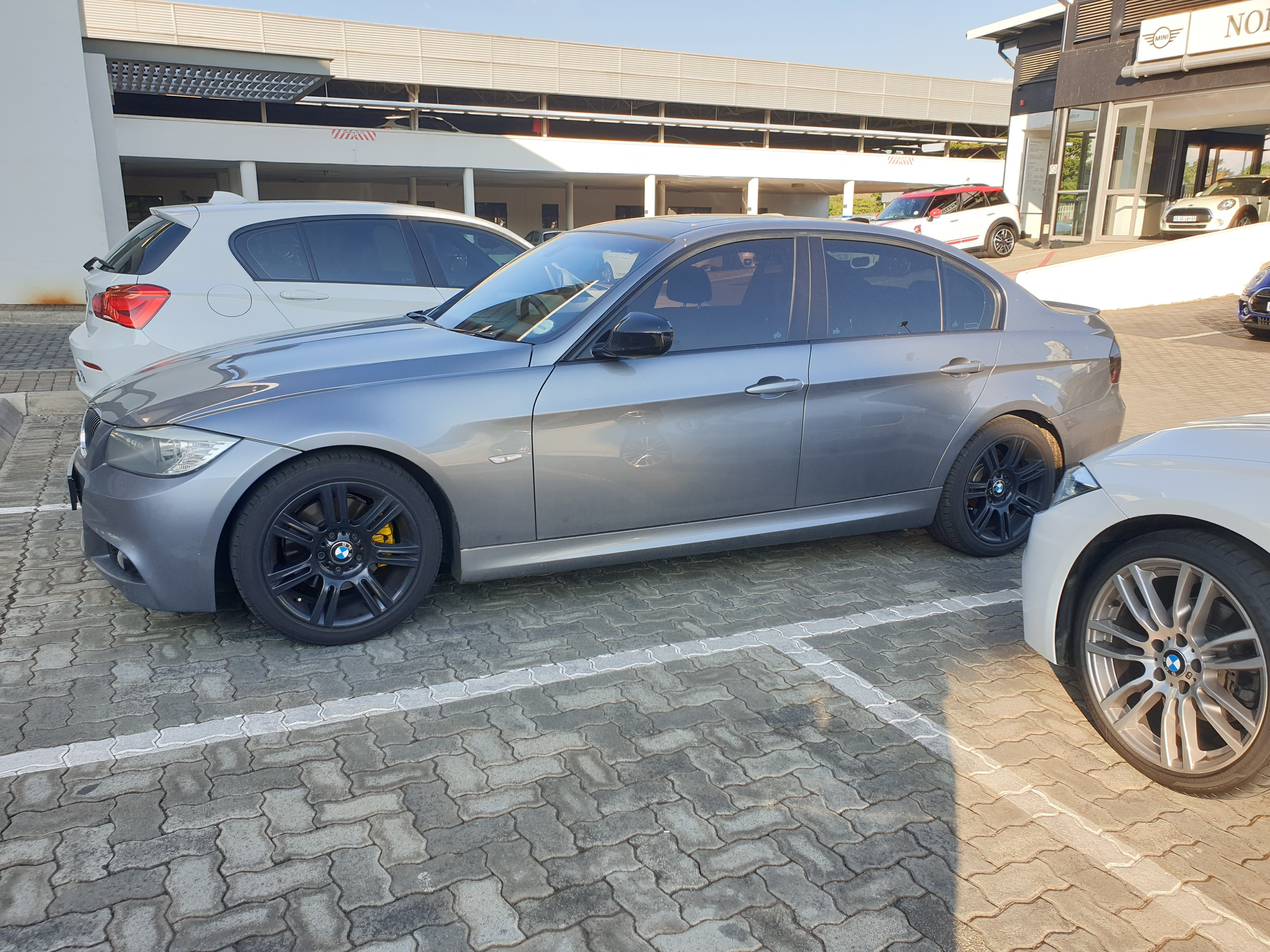 12' Space Gray E90 320d M-Sport | BMWFanatics