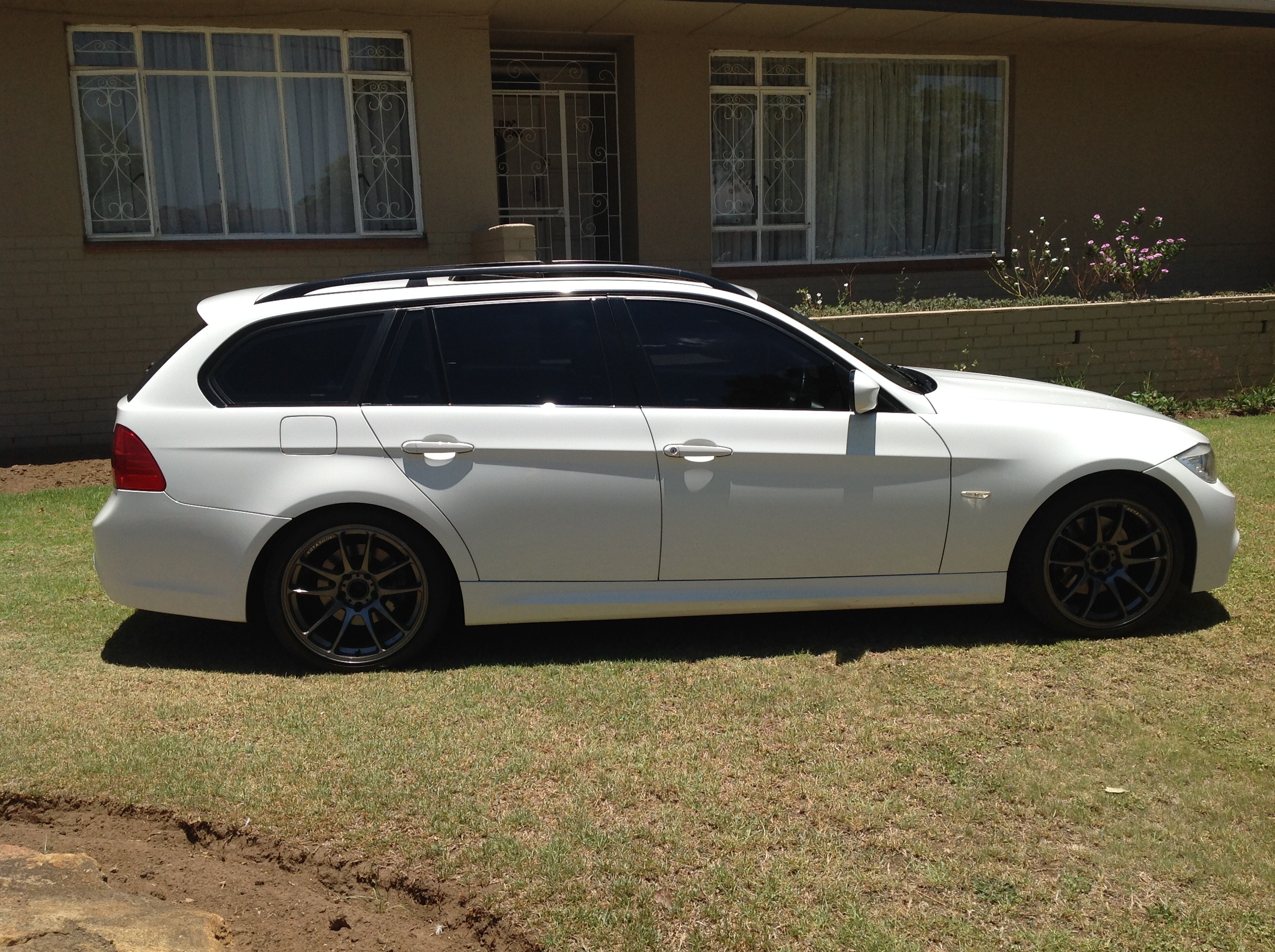 BMW 320D E91 ........LOOKING GOOD | BMWFanatics