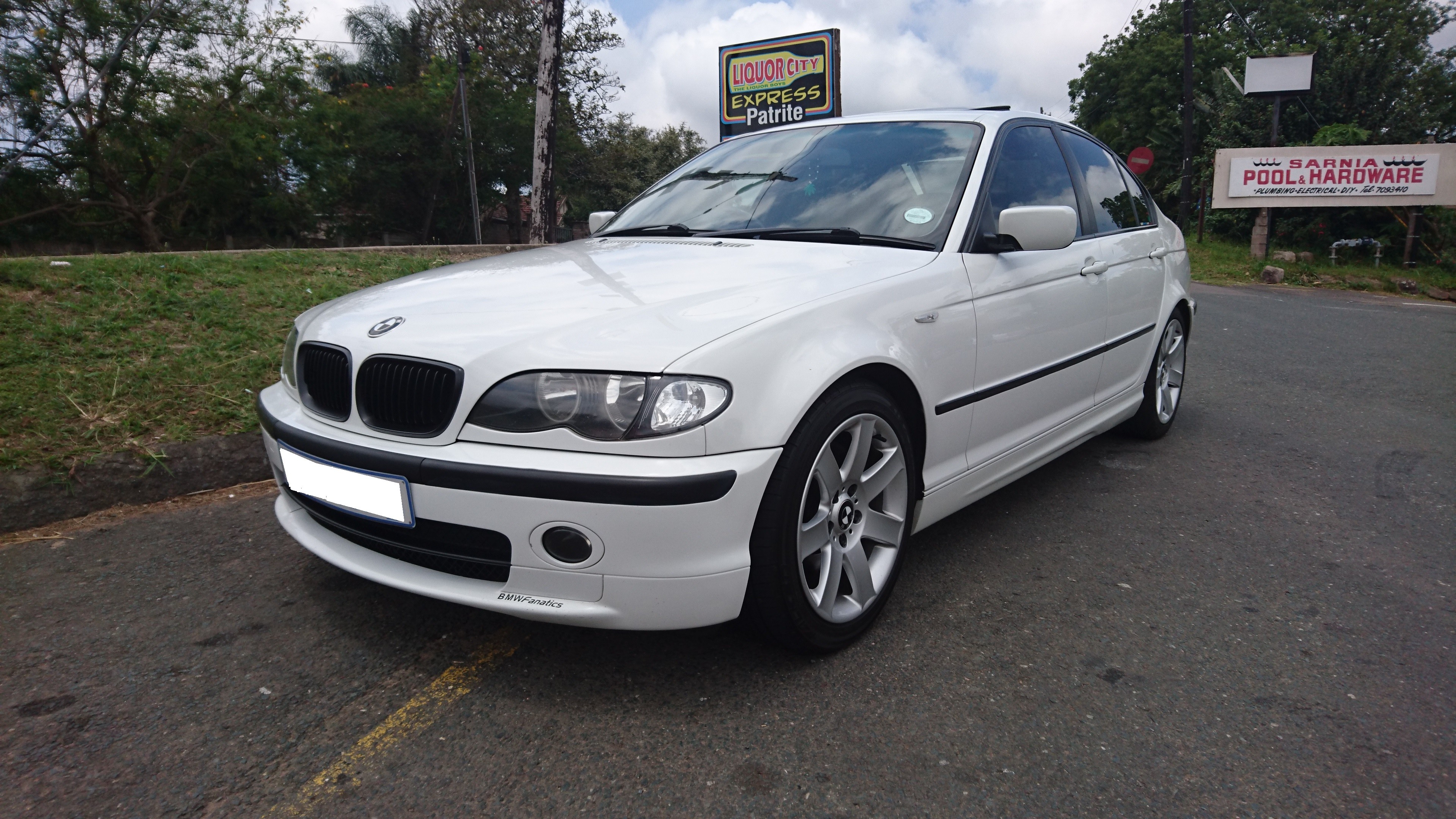 My Alpine White E46 330i LCI Sport Pack - Xcede Tuned